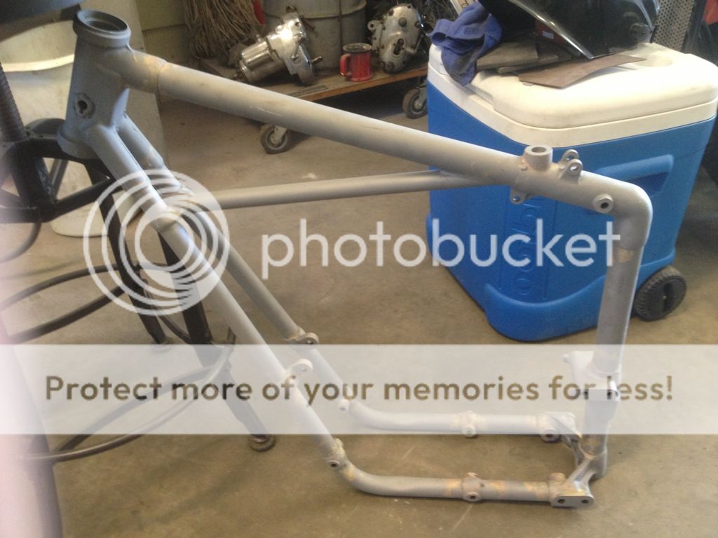 A “DIFFERENT” Angry Monkey Motorcycles Kustom ’61 Triumph Pre Unit ...