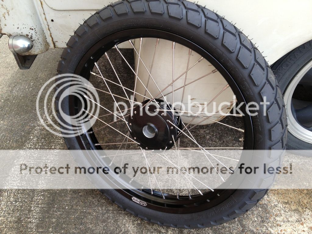 A “DIFFERENT” Angry Monkey Motorcycles Kustom ’61 Triumph Pre Unit ...